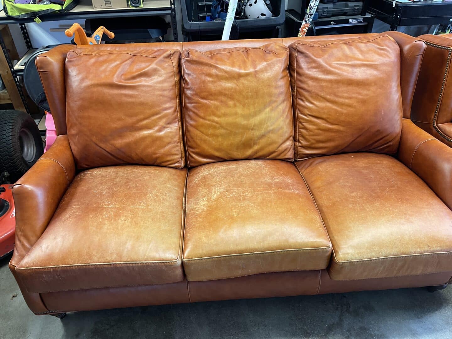 Rust Leather Finish & Conditioning Color for Leather & Vinyl