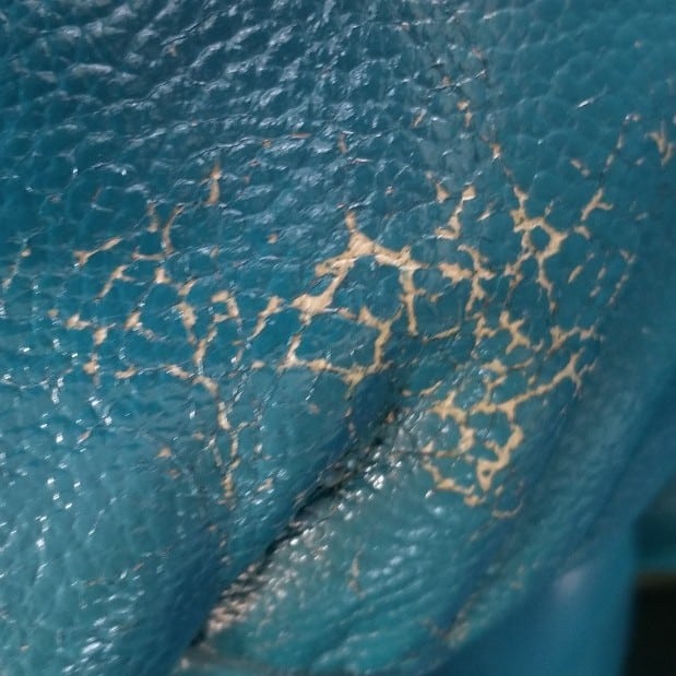 Why Is Rub 'n Restore Color Finish Rubbing Off Leather?