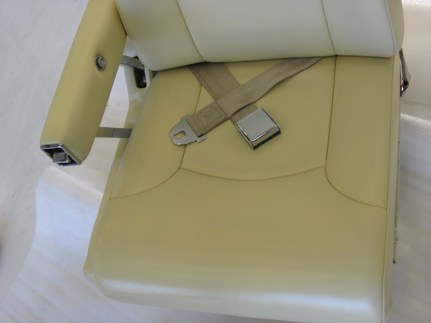 Aviation Leather & Aircraft Interior Restoration w/ Rub 'n Restore