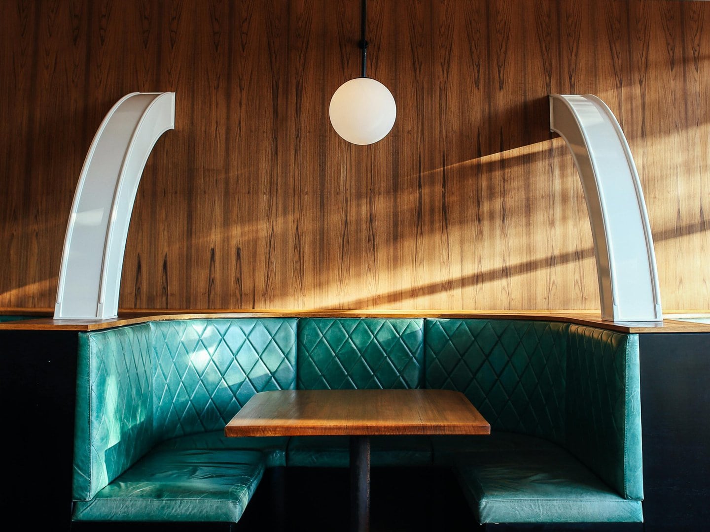 How to Recolor Vinyl Restaurant & Hotel Seating & Booths