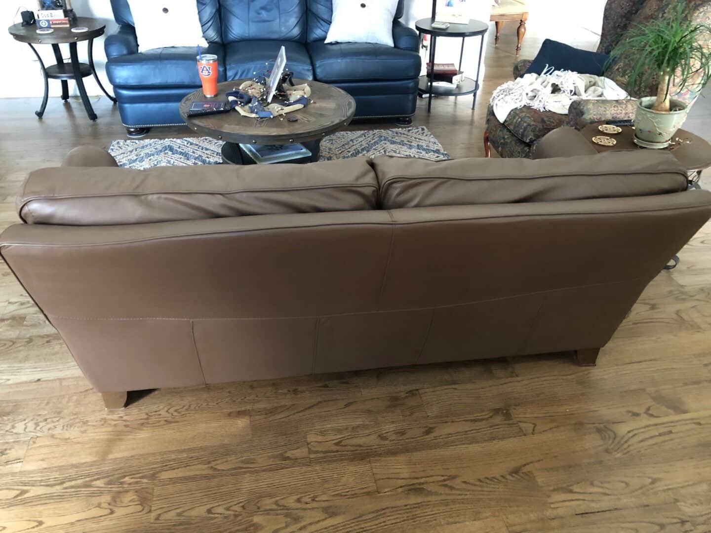 Walnut Brown Leather Dye & Vinyl Dye for Furniture & Upholstery