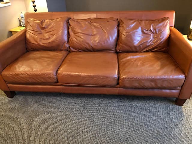 Rust Leather Finish & Conditioning Color for Leather & Vinyl