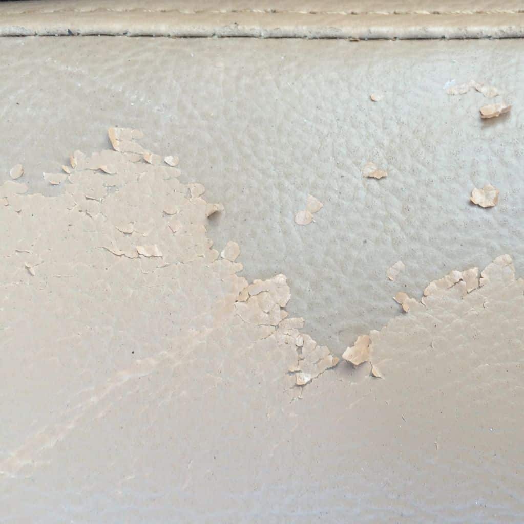 How Rub 'n Restore® Differs from Other Vinyl & Leather Finishes